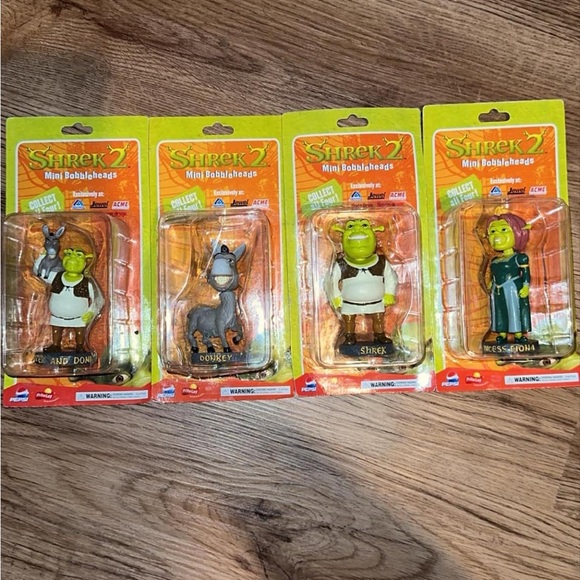 Dreamworks | Toys | Shrek 2 Mini Bobbleheads Set Green And Brown | Poshmark